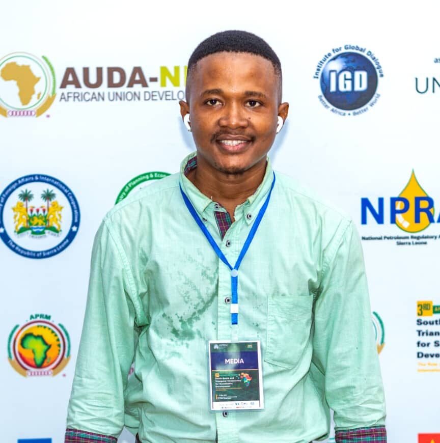 Meet Siyabulela Lethuxolo Xuza: A South African engineer that Invented ...